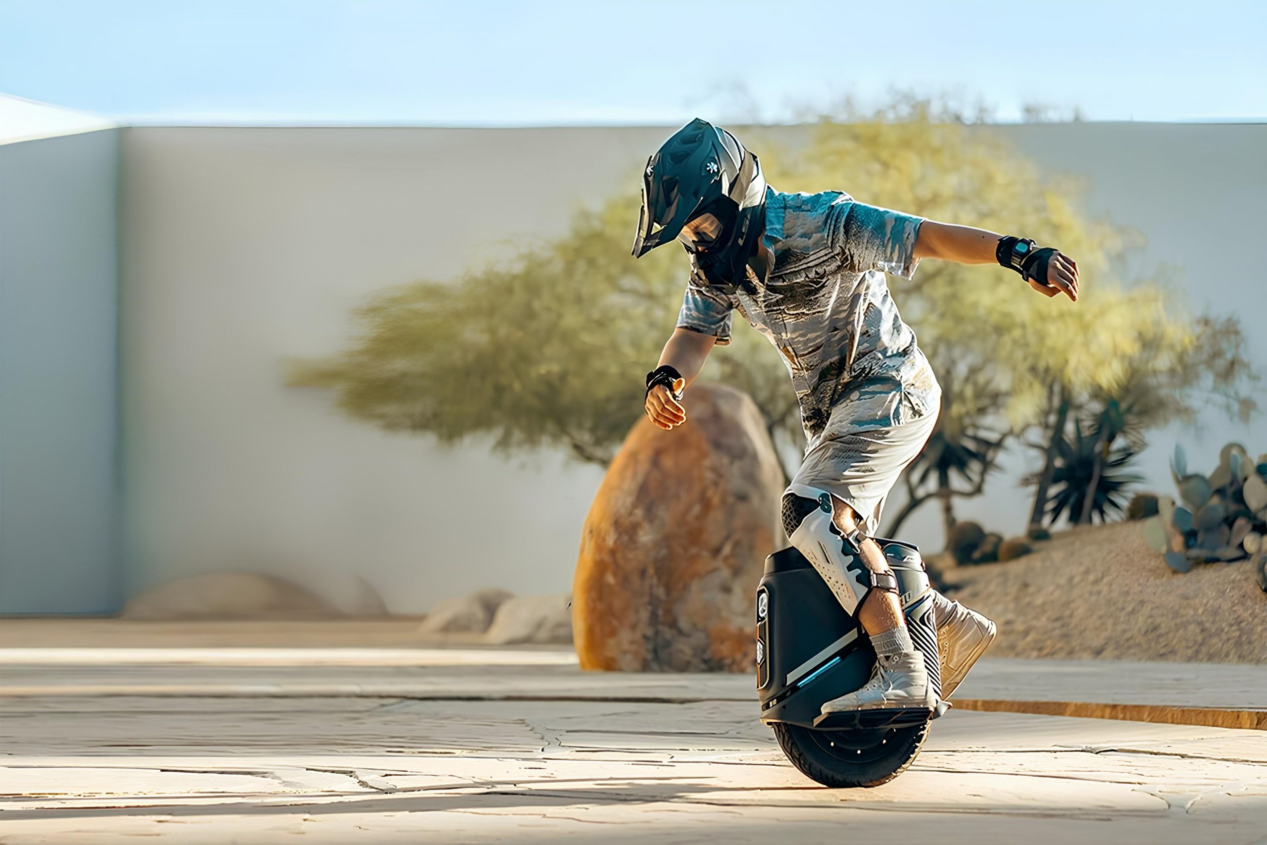 InMotion представила первый в мире пожаробезопасный электроуницикл V9 ...